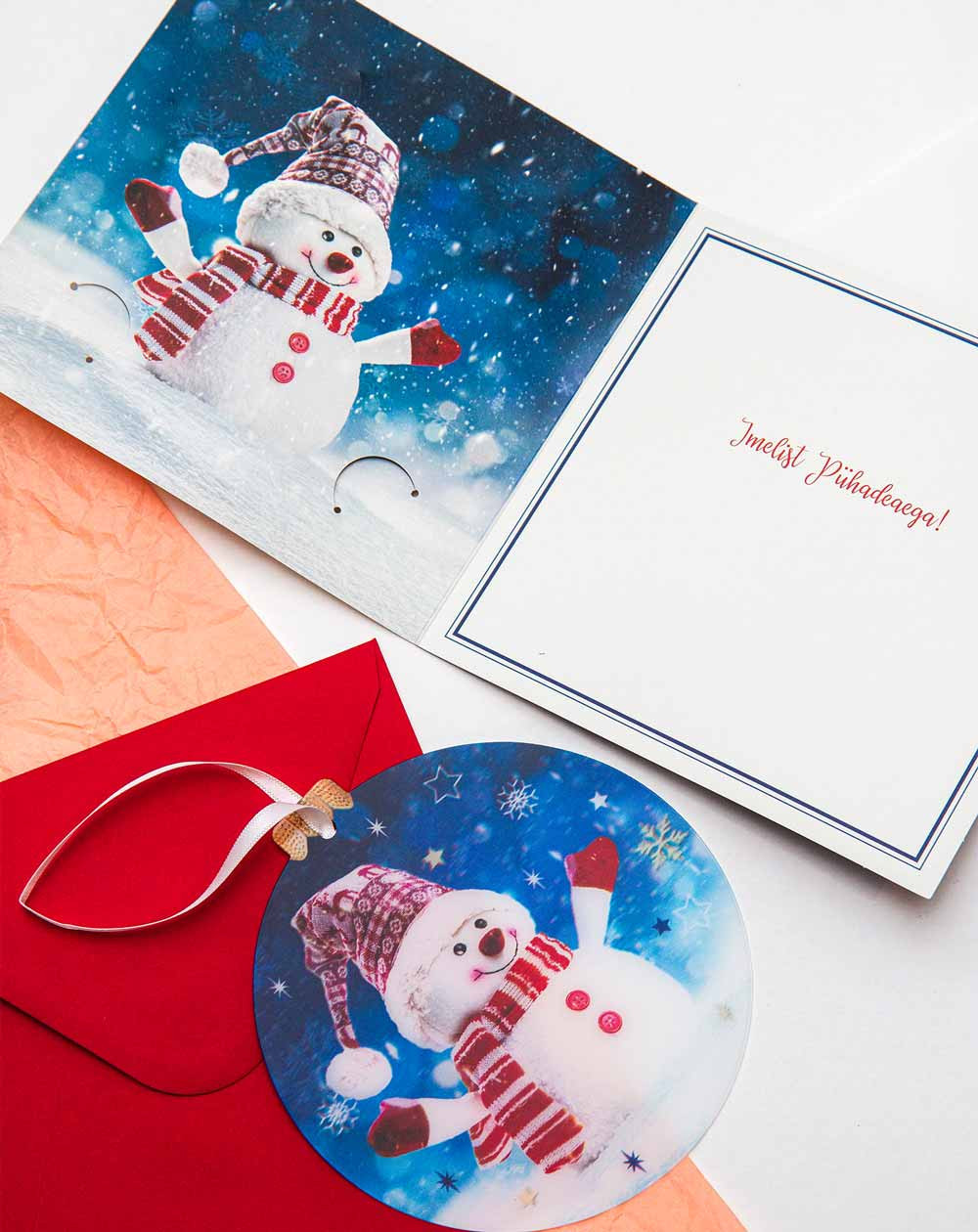 Moving Christmas Card Snowman with tree decoration - Agapics