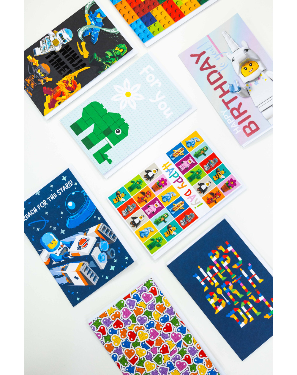 Hallmark Card Lego characters - Birthday cards - Agapics